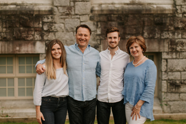 Vancouver Family Photographer - Vancouver Wedding Photographer