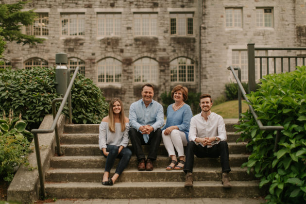 Vancouver Family Photographer - Vancouver Wedding Photographer